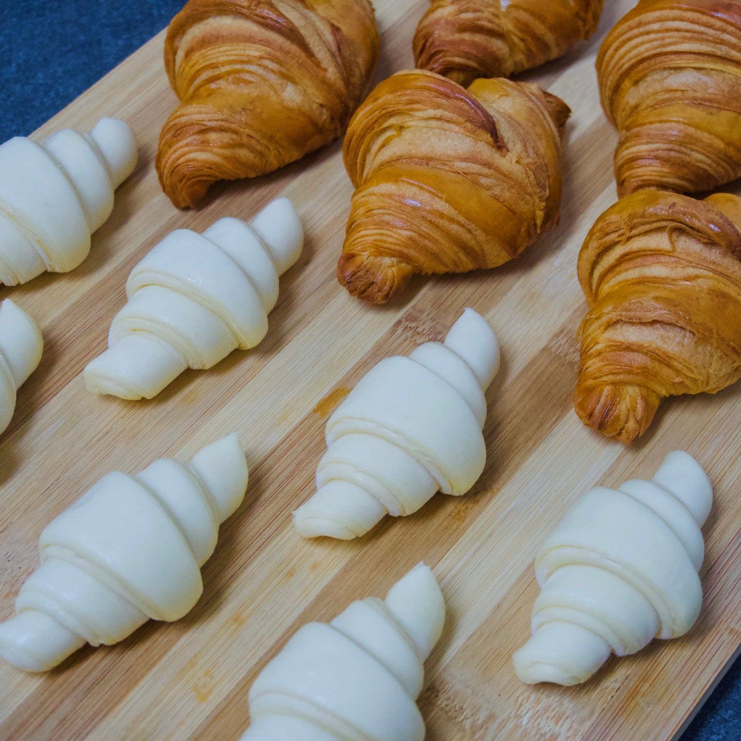 Bake-it-Yourself Frozen Premium Butter Mini Croissants (25 pcs ...